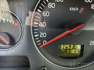 Melns Volvo S60 2006 Bauska, ar dzinēja tilpumu 2.40 L un nobraukumu 325 tūkst. km par 2000 €, foto 9 vietnē AUTOMOTO.COM.LV