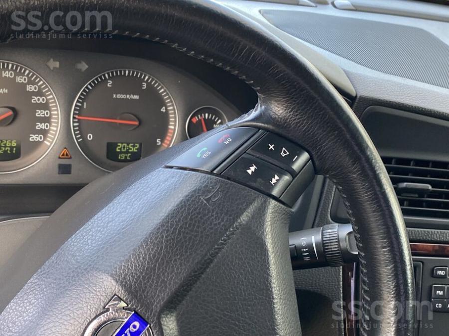 Melns Volvo S60 2006 Jelgava, ar dzinēja tilpumu 2.40 L un nobraukumu 0 tūkst. km par 2490 €, foto 15 vietnē AUTOMOTO.COM.LV