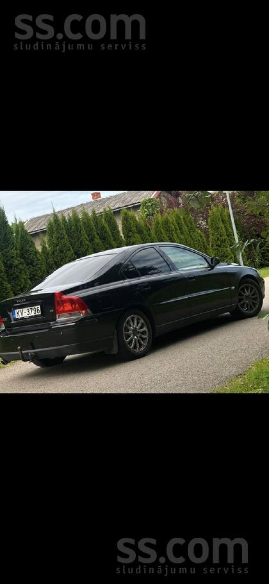 Black Volvo S60 2006 in Riga, with an engine capacity of 2.40 L and mileage of 325 thousand km for 1690 €, photo 6 on AUTOMOTO.COM.LV