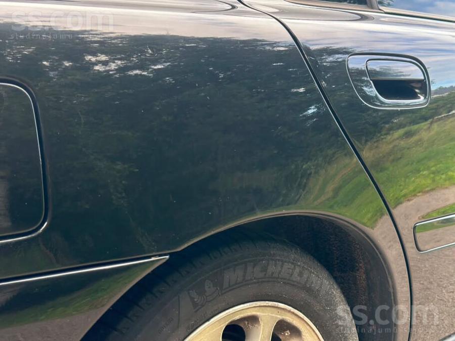 Black Volvo S60 2006 in Riga, with an engine capacity of 2.40 L and mileage of 325 thousand km for 1690 €, photo 13 on AUTOMOTO.COM.LV