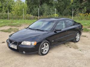 Black Volvo S60 2006 in Riga, with an engine capacity of 2.40 L and mileage of 325 thousand km for 2450 €, photo  on AUTOMOTO.COM.LV