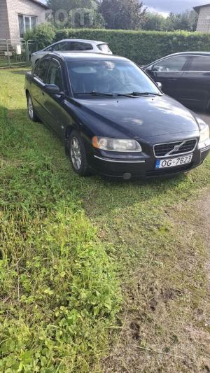 Melns Volvo S60 2006 Talsi, ar dzinēja tilpumu 2.40 L un nobraukumu 436 tūkst. km par 1500 €, foto  vietnē AUTOMOTO.COM.LV