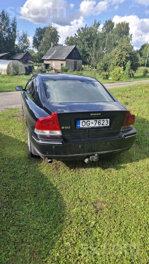 Melns Volvo S60 2006 Talsi, ar dzinēja tilpumu 2.40 L un nobraukumu 436 tūkst. km par 1500 €, foto 4 vietnē AUTOMOTO.COM.LV