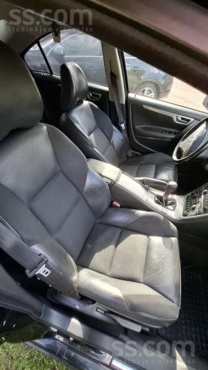Melns Volvo S60 2006 Talsi, ar dzinēja tilpumu 2.40 L un nobraukumu 436 tūkst. km par 1500 €, foto 10 vietnē AUTOMOTO.COM.LV