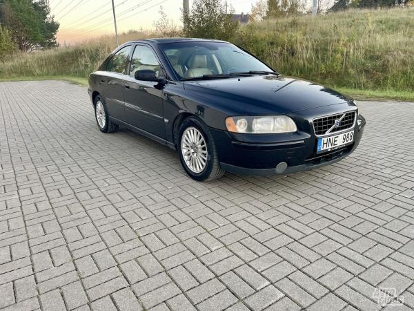 Volvo S60 2006 Viļņa vietnē Melns Volvo S60 2006 Viļņa, ar dzinēja tilpumu 2.40 L un nobraukumu 280 tūkst. km par 1500 €, foto 3 vietnē AUTOMOTO.COM.LV