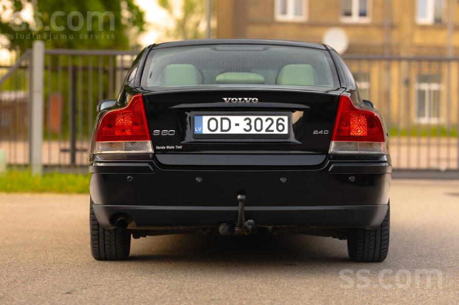 Melns Volvo S60 2007 Jelgava, ar dzinēja tilpumu 2.40 L un nobraukumu 280 tūkst. km par 1180 €, foto 5 vietnē AUTOMOTO.COM.LV