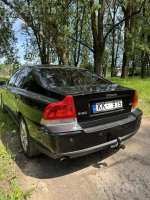 Melns Volvo S60 2007 Rīga, ar dzinēja tilpumu 2.40 L un nobraukumu 271 tūkst. km par 2800 €, foto 6 vietnē AUTOMOTO.COM.LV