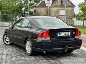 Black Volvo S60 2007 in Jelgava, with an engine capacity of 2.40 L and mileage of 0 thousand km for 2150 €, photo 8 on AUTOMOTO.COM.LV