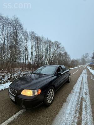 Black Volvo S60 2007 in Rezekne, with an engine capacity of 2.40 L and mileage of 327 thousand km for 1650 €, photo  on AUTOMOTO.COM.LV