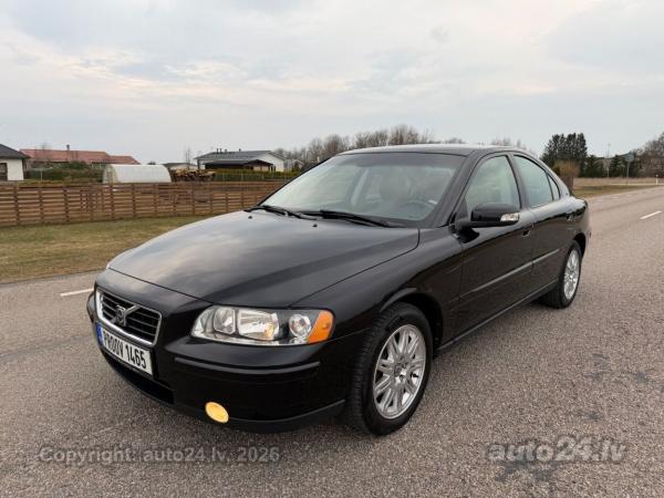 Melns Volvo S60 2007 Tallina, ar dzinēja tilpumu 2.40 L un nobraukumu 323 tūkst. km par 4490 €, foto 1 vietnē AUTOMOTO.COM.LV