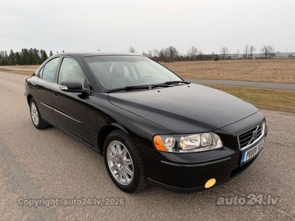 Melns Volvo S60 2007 Tallina, ar dzinēja tilpumu 2.40 L un nobraukumu 323 tūkst. km par 4490 €, foto 3 vietnē AUTOMOTO.COM.LV
