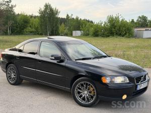Melns Volvo S60 2007 Jelgava, ar dzinēja tilpumu 2.40 L un nobraukumu 338 tūkst. km par 3550 €, foto 3 vietnē AUTOMOTO.COM.LV