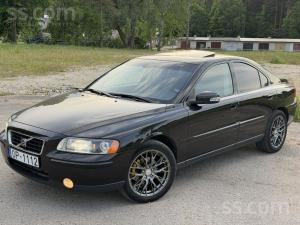 Melns Volvo S60 2007 Jelgava, ar dzinēja tilpumu 2.40 L un nobraukumu 338 tūkst. km par 3550 €, foto 5 vietnē AUTOMOTO.COM.LV