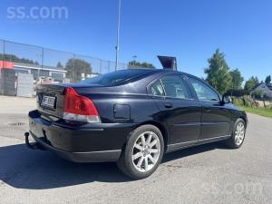 Black Volvo S60 2007 in Riga, with an engine capacity of 2.40 L and mileage of 275 thousand km for 1777 €, photo 17 on AUTOMOTO.COM.LV