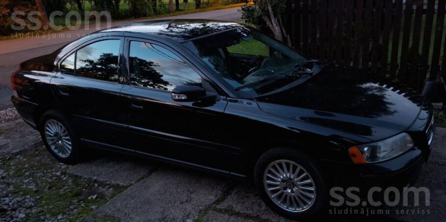 Melns Volvo S60 2007 Rīga, ar dzinēja tilpumu 2.40 L un nobraukumu 463 tūkst. km par 2200 €, foto 5 vietnē AUTOMOTO.COM.LV