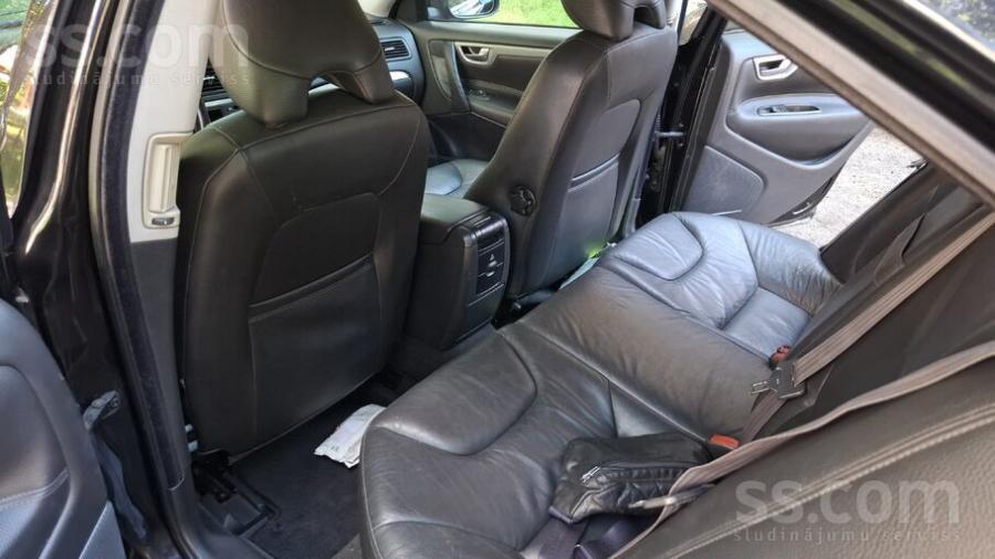 Melns Volvo S60 2007 Rīga, ar dzinēja tilpumu 2.40 L un nobraukumu 463 tūkst. km par 2200 €, foto 11 vietnē AUTOMOTO.COM.LV