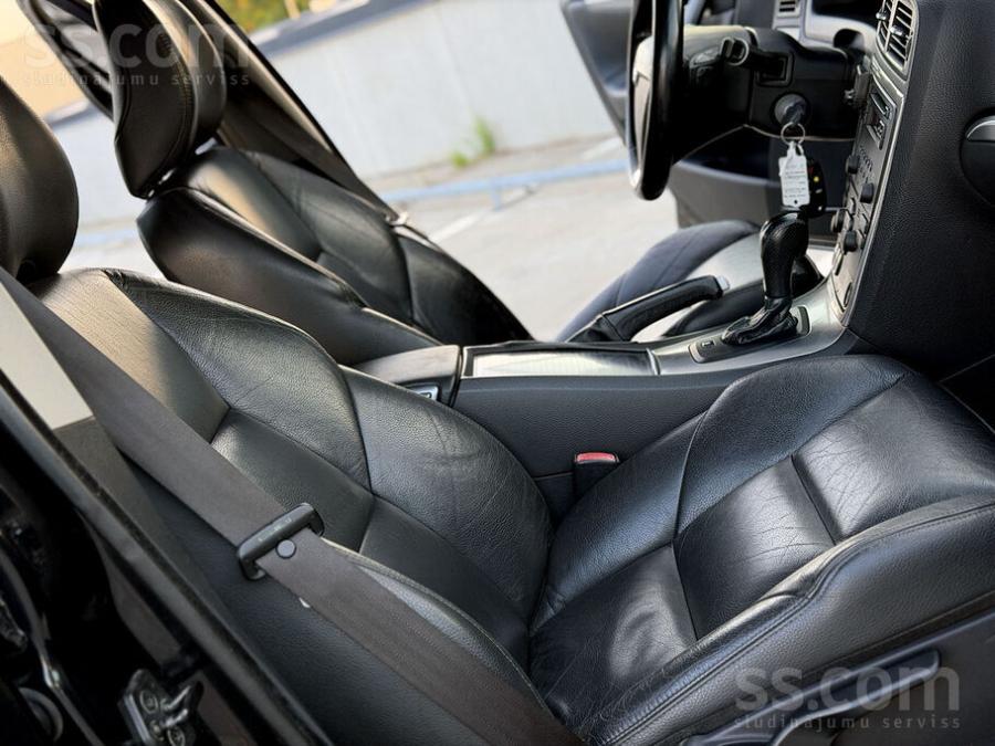 Melns Volvo S60 2007 Rīga, ar dzinēja tilpumu 2.40 L un nobraukumu 343 tūkst. km par 2750 €, foto 15 vietnē AUTOMOTO.COM.LV