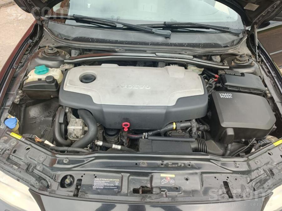 Melns Volvo S60 2007 Daugavpils, ar dzinēja tilpumu 2.40 L un nobraukumu 335 tūkst. km par 2500 €, foto 13 vietnē AUTOMOTO.COM.LV