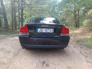 Melns Volvo S60 2007 Daugavpils, ar dzinēja tilpumu 2.40 L un nobraukumu 335 tūkst. km par 2700 €, foto 4 vietnē AUTOMOTO.COM.LV
