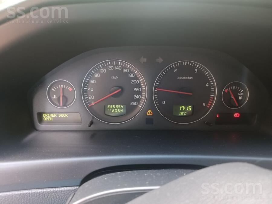 Melns Volvo S60 2007 Daugavpils, ar dzinēja tilpumu 2.40 L un nobraukumu 335 tūkst. km par 2700 €, foto 14 vietnē AUTOMOTO.COM.LV