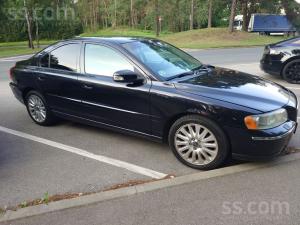 Black Volvo S60 2008 in Riga, with an engine capacity of 2.40 L and mileage of 315 thousand km for 1799 €, photo 2 on AUTOMOTO.COM.LV