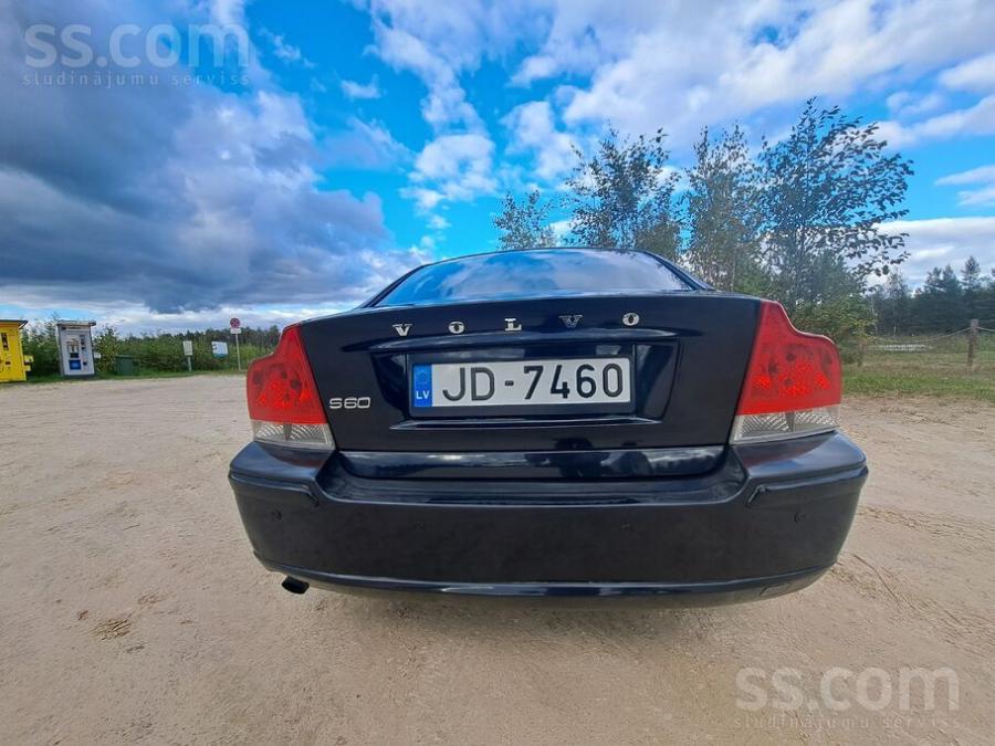 Melns Volvo S60 2008 Rīga, ar dzinēja tilpumu 2.40 L un nobraukumu 224 tūkst. km par 5000 €, foto 27 vietnē AUTOMOTO.COM.LV