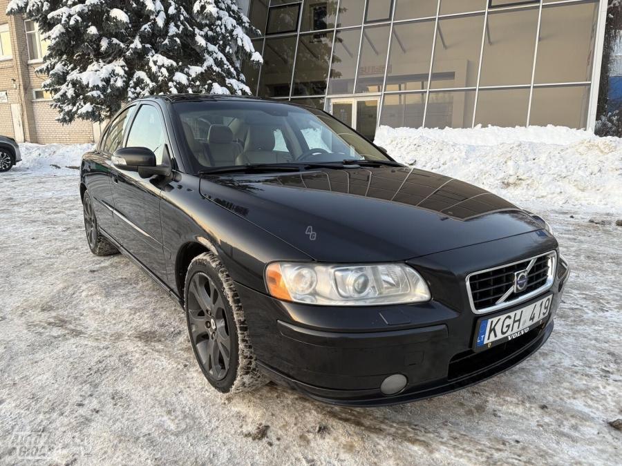 Melns Volvo S60 2008 Viļņa, ar dzinēja tilpumu 2.40 L un nobraukumu 432 tūkst. km par 2450 €, foto 7 vietnē AUTOMOTO.COM.LV