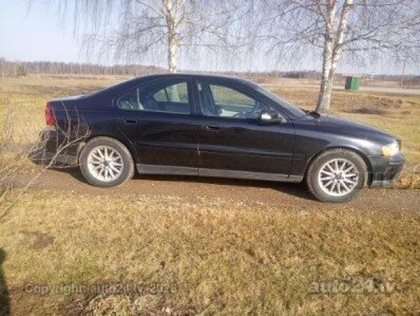 Black Volvo S60 2008 in Tartu, with an engine capacity of 2.40 L and mileage of 410 thousand km for 2999 €, photo 3 on AUTOMOTO.COM.LV