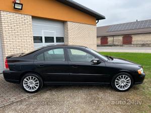 Melns Volvo S60 2008 Paide, ar dzinēja tilpumu 2.40 L un nobraukumu 379 tūkst. km par 3999 €, foto 3 vietnē AUTOMOTO.COM.LV