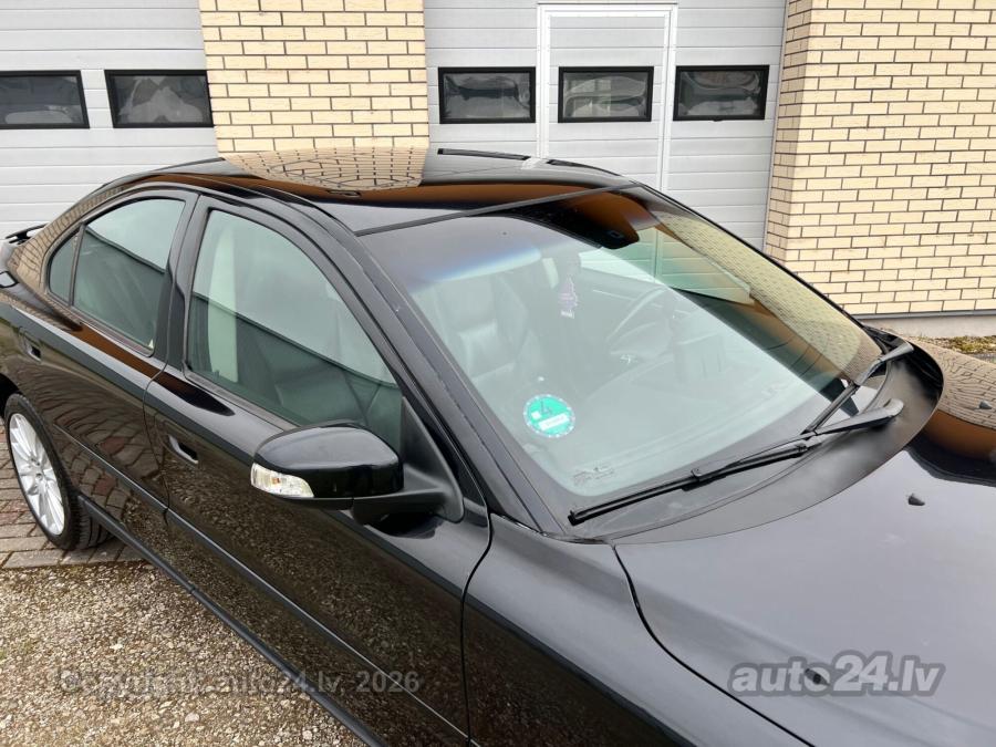 Melns Volvo S60 2008 Paide, ar dzinēja tilpumu 2.40 L un nobraukumu 379 tūkst. km par 3999 €, foto 5 vietnē AUTOMOTO.COM.LV