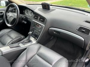 Melns Volvo S60 2008 Paide, ar dzinēja tilpumu 2.40 L un nobraukumu 379 tūkst. km par 3999 €, foto 16 vietnē AUTOMOTO.COM.LV