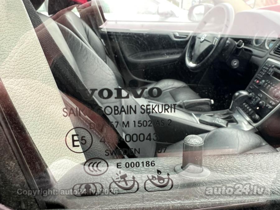 Melns Volvo S60 2008 Paide, ar dzinēja tilpumu 2.40 L un nobraukumu 379 tūkst. km par 3999 €, foto 23 vietnē AUTOMOTO.COM.LV