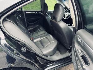 Black Volvo S60 2008 in Tallinn, with an engine capacity of 2.40 L and mileage of 333 thousand km for 3500 €, photo 11 on AUTOMOTO.COM.LV