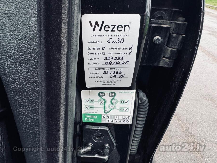 Black Volvo S60 2008 in Tallinn, with an engine capacity of 2.40 L and mileage of 333 thousand km for 3500 €, photo 19 on AUTOMOTO.COM.LV