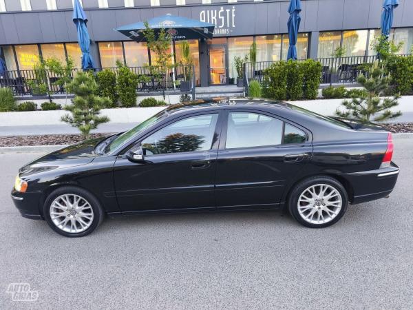 Black Volvo S60 2008 in Taurage, with an engine capacity of 2.40 L and mileage of 485 thousand km for 1980 €, photo 7 on AUTOMOTO.COM.LV