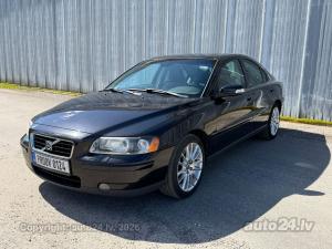 Melns Volvo S60 2008 Paide, ar dzinēja tilpumu 2.40 L un nobraukumu 306 tūkst. km par 4490 €, foto  vietnē AUTOMOTO.COM.LV