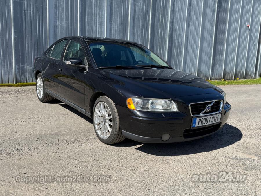 Melns Volvo S60 2008 Paide, ar dzinēja tilpumu 2.40 L un nobraukumu 306 tūkst. km par 4490 €, foto 5 vietnē AUTOMOTO.COM.LV