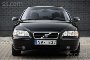 Black Volvo S60 2008 in Tukums, with an engine capacity of 2.40 L and mileage of 0 thousand km for 3800 €, photo 5 on AUTOMOTO.COM.LV