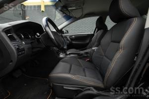Black Volvo S60 2008 in Tukums, with an engine capacity of 2.40 L and mileage of 0 thousand km for 3800 €, photo 12 on AUTOMOTO.COM.LV