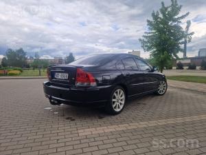 Черный Вольво С60 2008 в Екабпилс, объемом двигателя 2.40 л и пробегом 482 тыс. км за 2800 €, фото 5 на AUTOMOTO.COM.LV