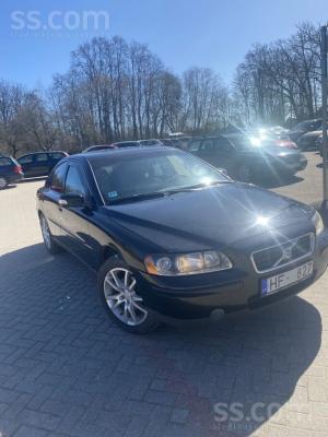 Black Volvo S60 2008 in Riga, with an engine capacity of 2.40 L and mileage of 303 thousand km for 2100 €, photo  on AUTOMOTO.COM.LV
