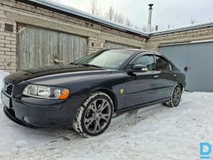 Black Volvo S60 2008 in Riga, with an engine capacity of 2.40 L and mileage of 221 thousand km for 4200 €, photo  on AUTOMOTO.COM.LV