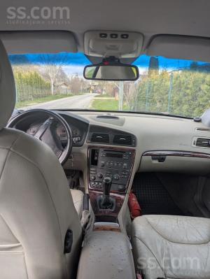 Melns Volvo S60 2008 Rīga, ar dzinēja tilpumu 2.40 L un nobraukumu 257 tūkst. km par 1550 €, foto 9 vietnē AUTOMOTO.COM.LV