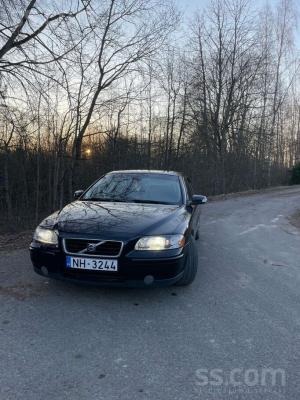 Melns Volvo S60 2008 Rīga, ar dzinēja tilpumu 2.40 L un nobraukumu 471 tūkst. km par 2300 €, foto 3 vietnē AUTOMOTO.COM.LV