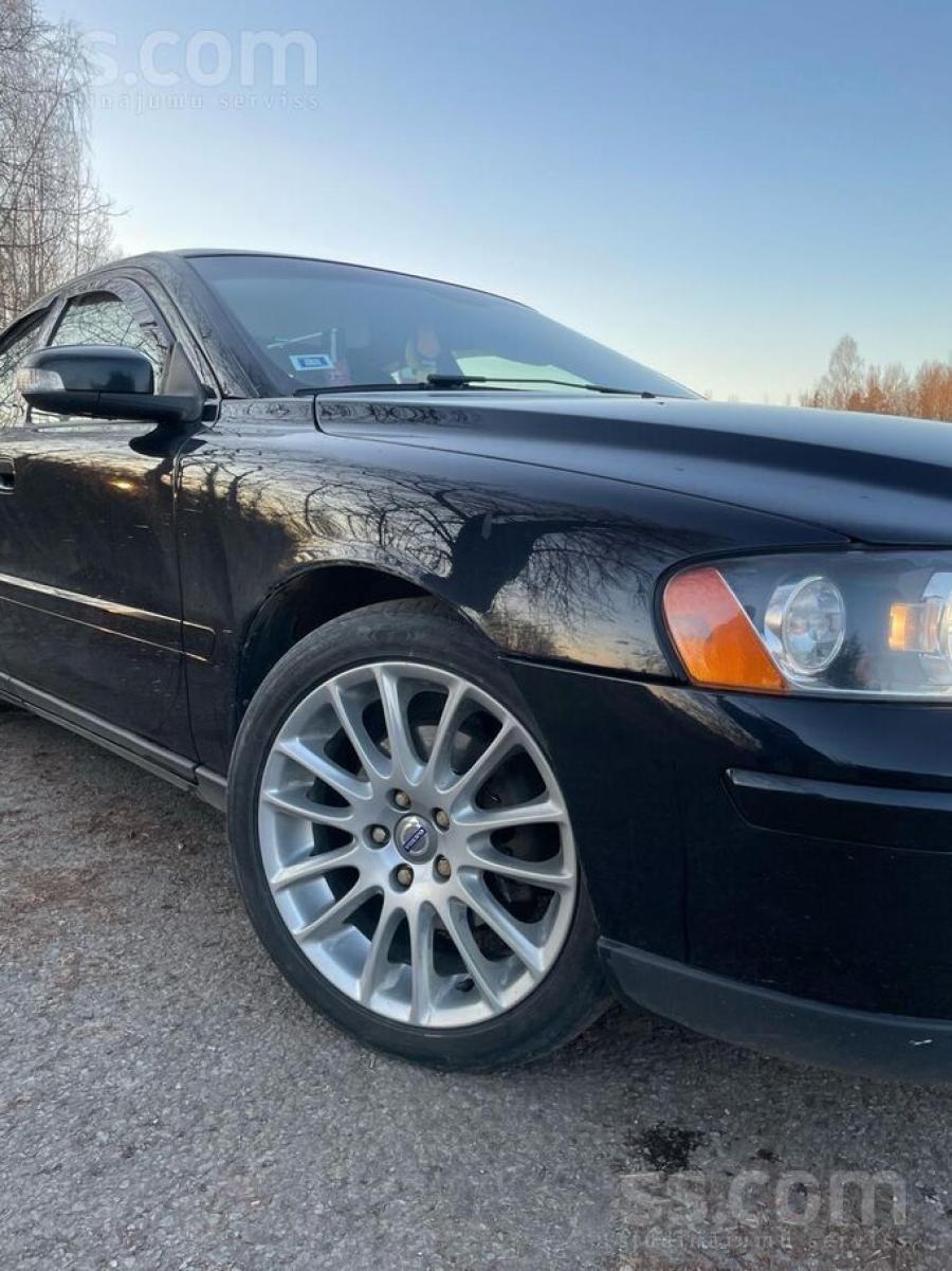 Melns Volvo S60 2008 Rīga, ar dzinēja tilpumu 2.40 L un nobraukumu 471 tūkst. km par 2300 €, foto 5 vietnē AUTOMOTO.COM.LV