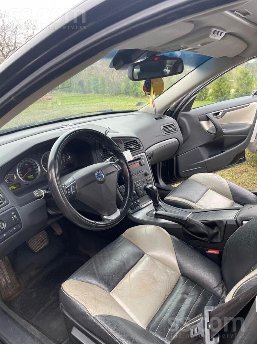 Melns Volvo S60 2008 Rīga, ar dzinēja tilpumu 2.40 L un nobraukumu 471 tūkst. km par 2300 €, foto 8 vietnē AUTOMOTO.COM.LV