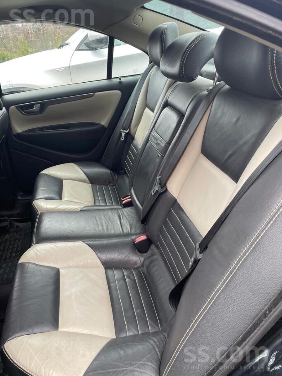 Melns Volvo S60 2008 Rīga, ar dzinēja tilpumu 2.40 L un nobraukumu 471 tūkst. km par 2300 €, foto 10 vietnē AUTOMOTO.COM.LV