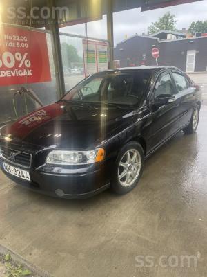 Melns Volvo S60 2008 Rīga, ar dzinēja tilpumu 2.40 L un nobraukumu 471 tūkst. km par 2300 €, foto 13 vietnē AUTOMOTO.COM.LV