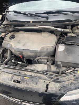 Melns Volvo S60 2008 Rīga, ar dzinēja tilpumu 2.40 L un nobraukumu 471 tūkst. km par 2300 €, foto 14 vietnē AUTOMOTO.COM.LV