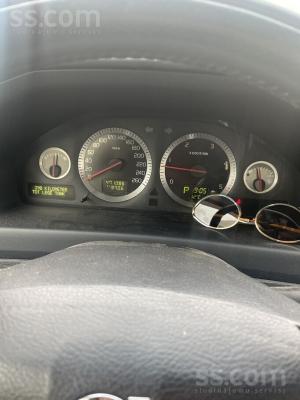 Melns Volvo S60 2008 Rīga, ar dzinēja tilpumu 2.40 L un nobraukumu 471 tūkst. km par 2300 €, foto 15 vietnē AUTOMOTO.COM.LV